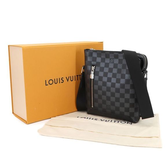 Louis Vuitton | Bags | Louis Vuitton Damier Infini Discabas Lee ...